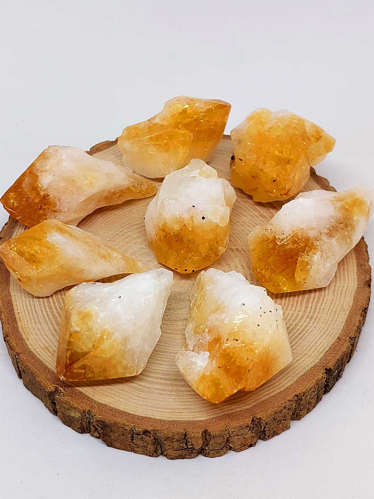 Sitrin Taşı Doğal Ham Kütle Parça Piramit Uçlu - Yasamtohumu.com